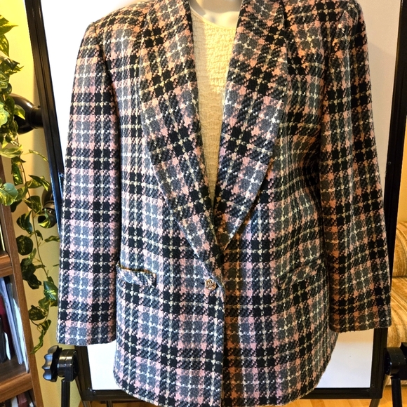 Tan Jay | Jackets & Coats | Classic Womans Jacketblazer Pink Grey Black ...